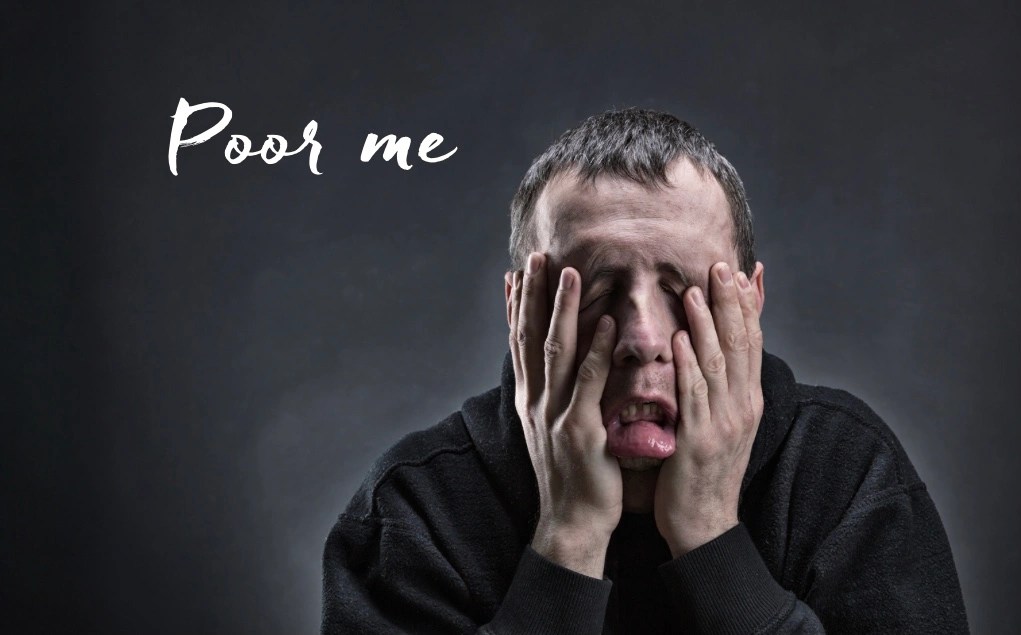 poor-me – Exploring Psychology – Khám Phá Tâm Lý Học